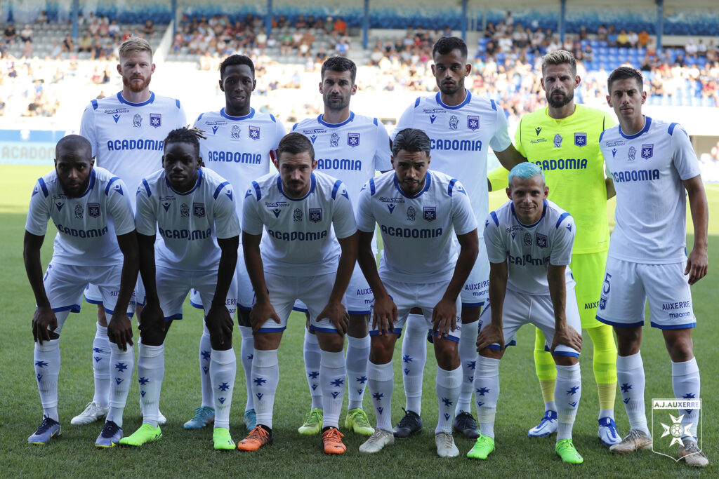 Le résumé et les photos du match amical face à Troyes - AJA