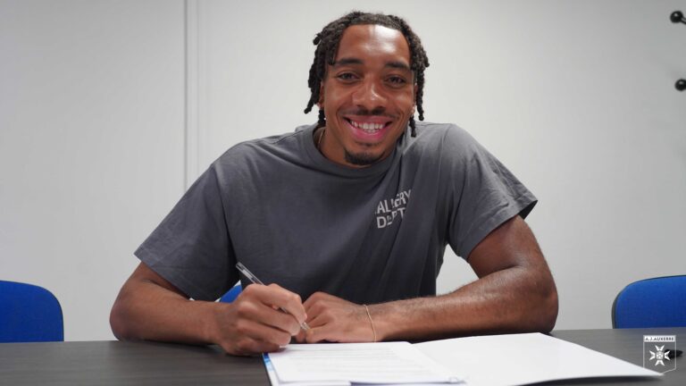 Theo Bair nouvel attaquant de l’AJA - AJA